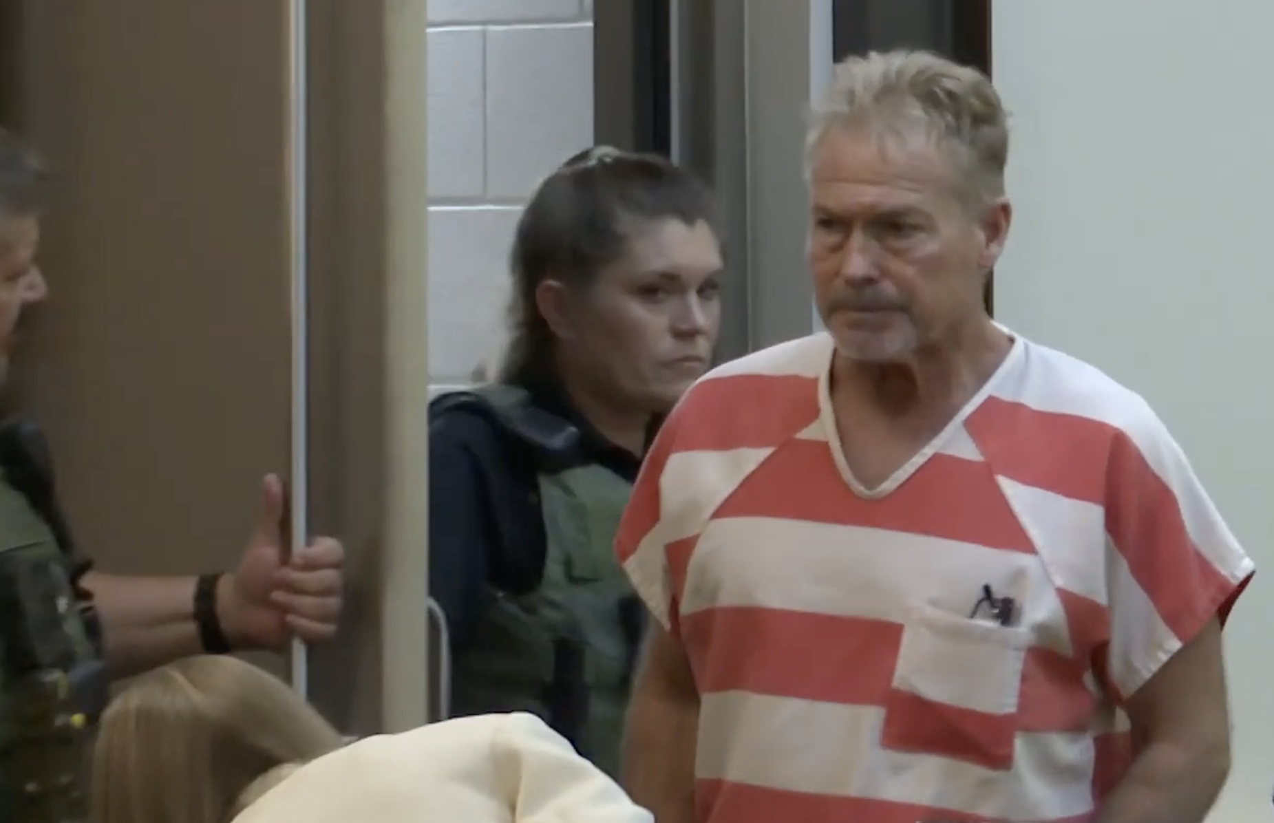 Barry Morphew makes first appearance in court - Alamosa Citizen